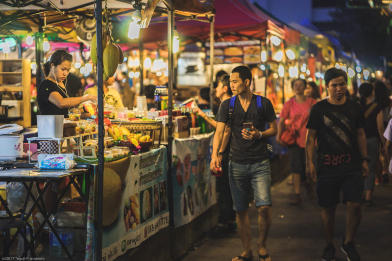 Ratchada Train Market, a night market must visit in Bangkok – Maria ...